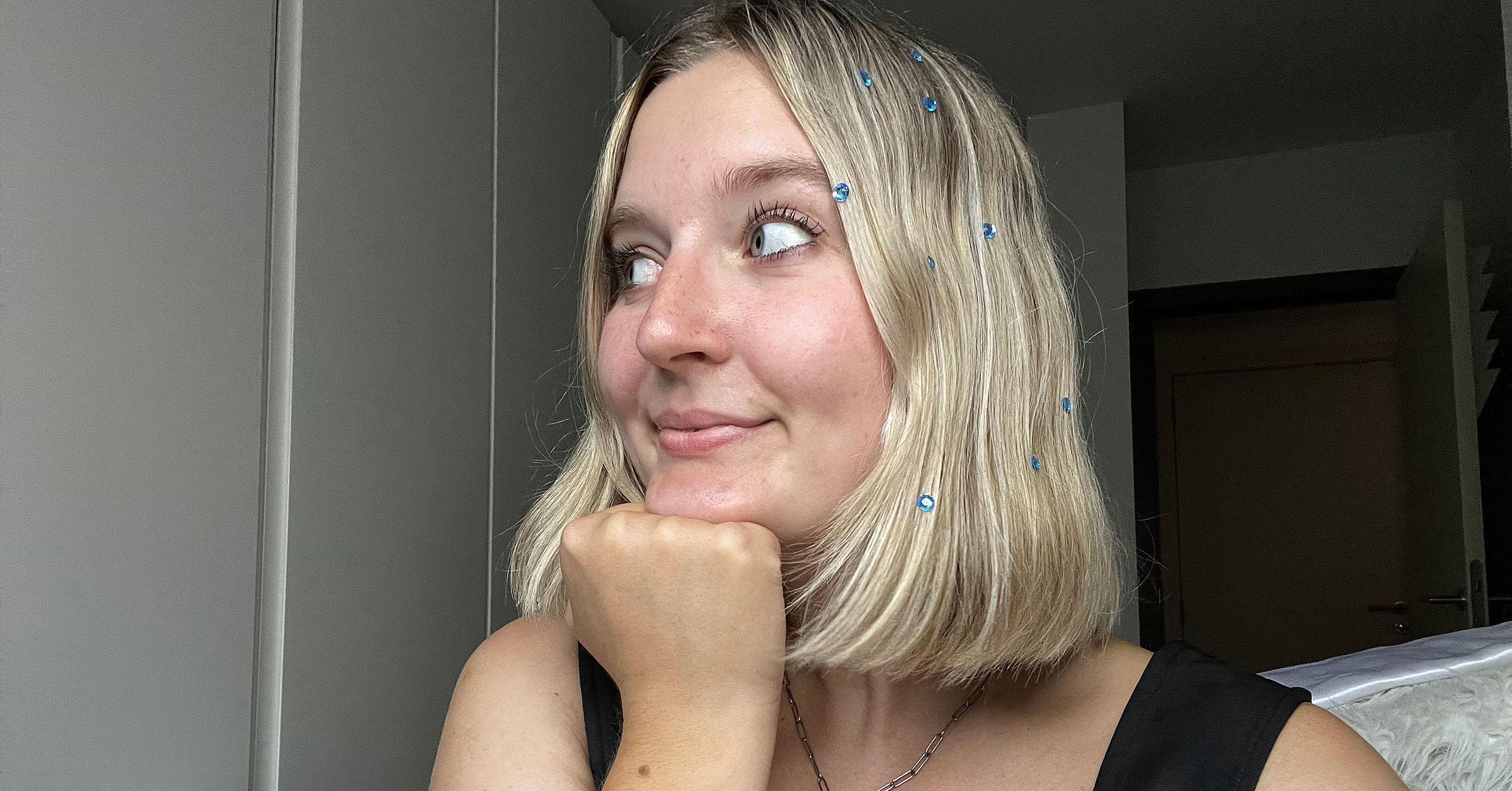 TikTokTest: met deze hair bedazzler shine je (letterlijk) op de festivals