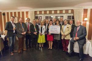 Meesterchefs schenken cheque aan goed doel uit De Panne - KW.be