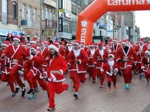 850 deelnemers voor Christmas Fun Run in De Haan - KW.be