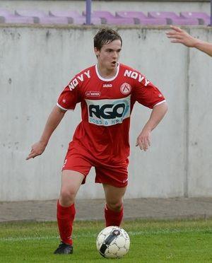 KFC Izegem haalt jonge talenten Daan Ronse (SK Deinze) en Guillaume ...