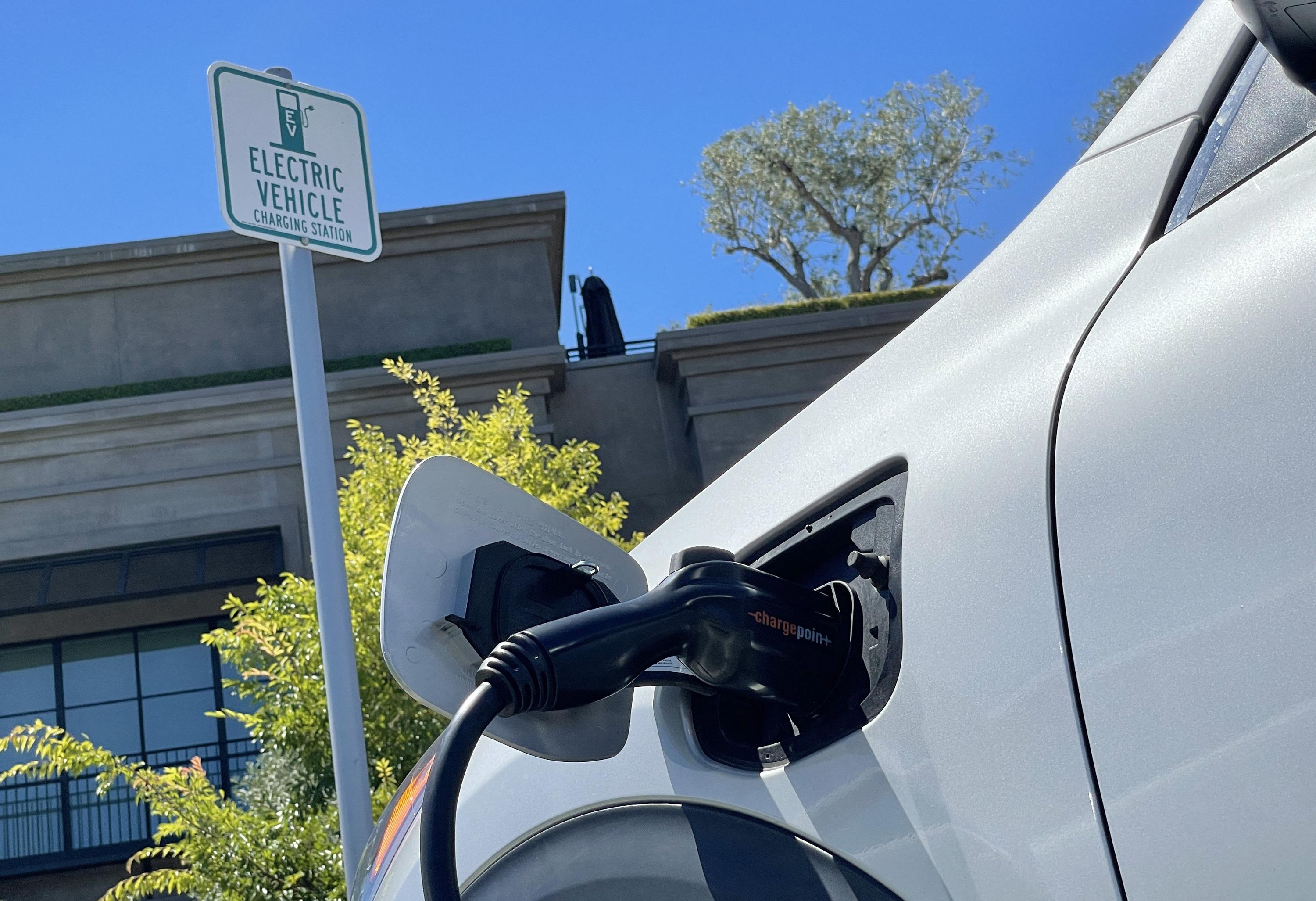 Vague de chaleur en Californie: les habitants priés de ne pas charger ... Vague de chaleur en Californie: les habitants priés de ne pas charger ...
