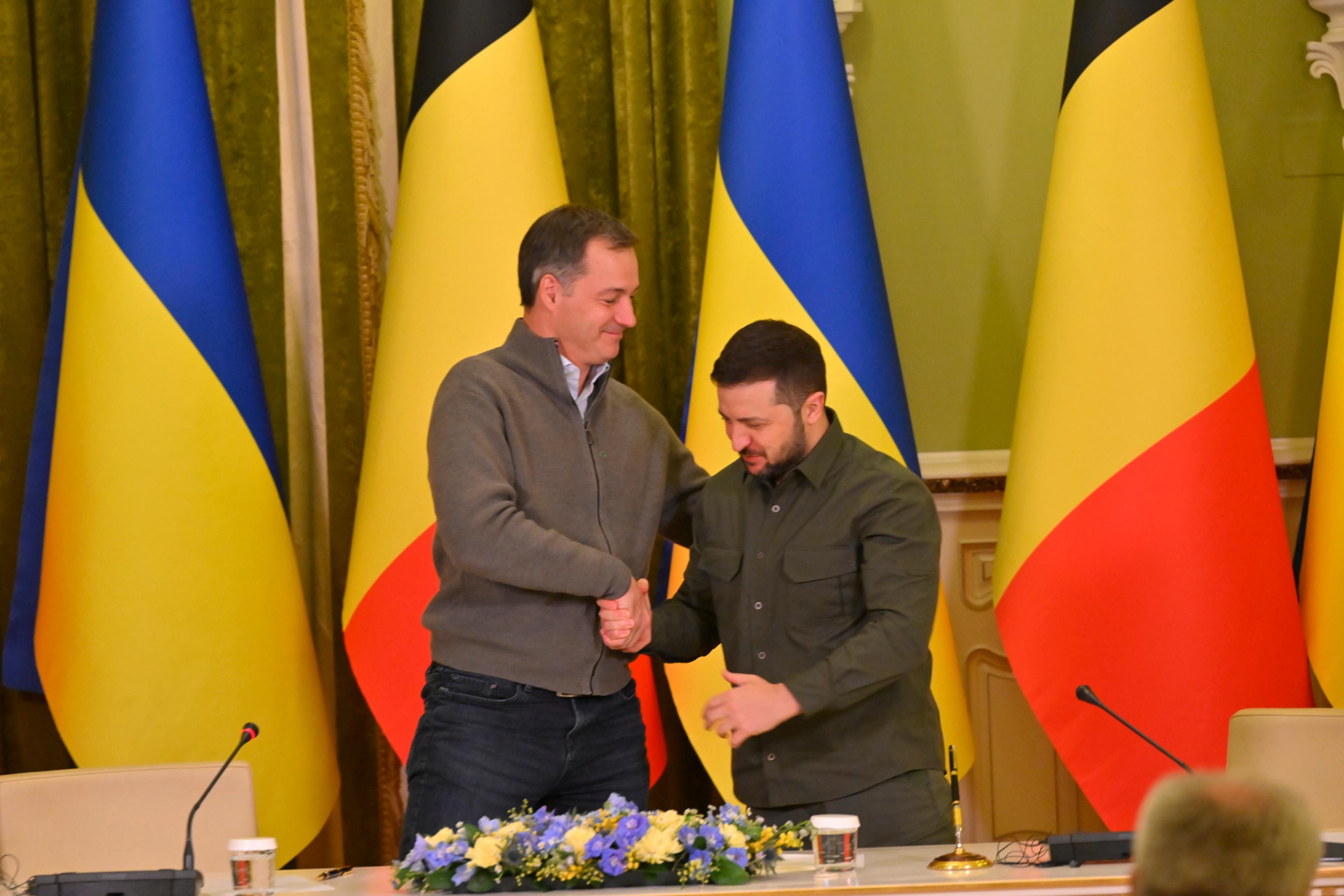De Croo et Lahbib rencontrent Zelensky: "Nous continuerons à vous aider ...