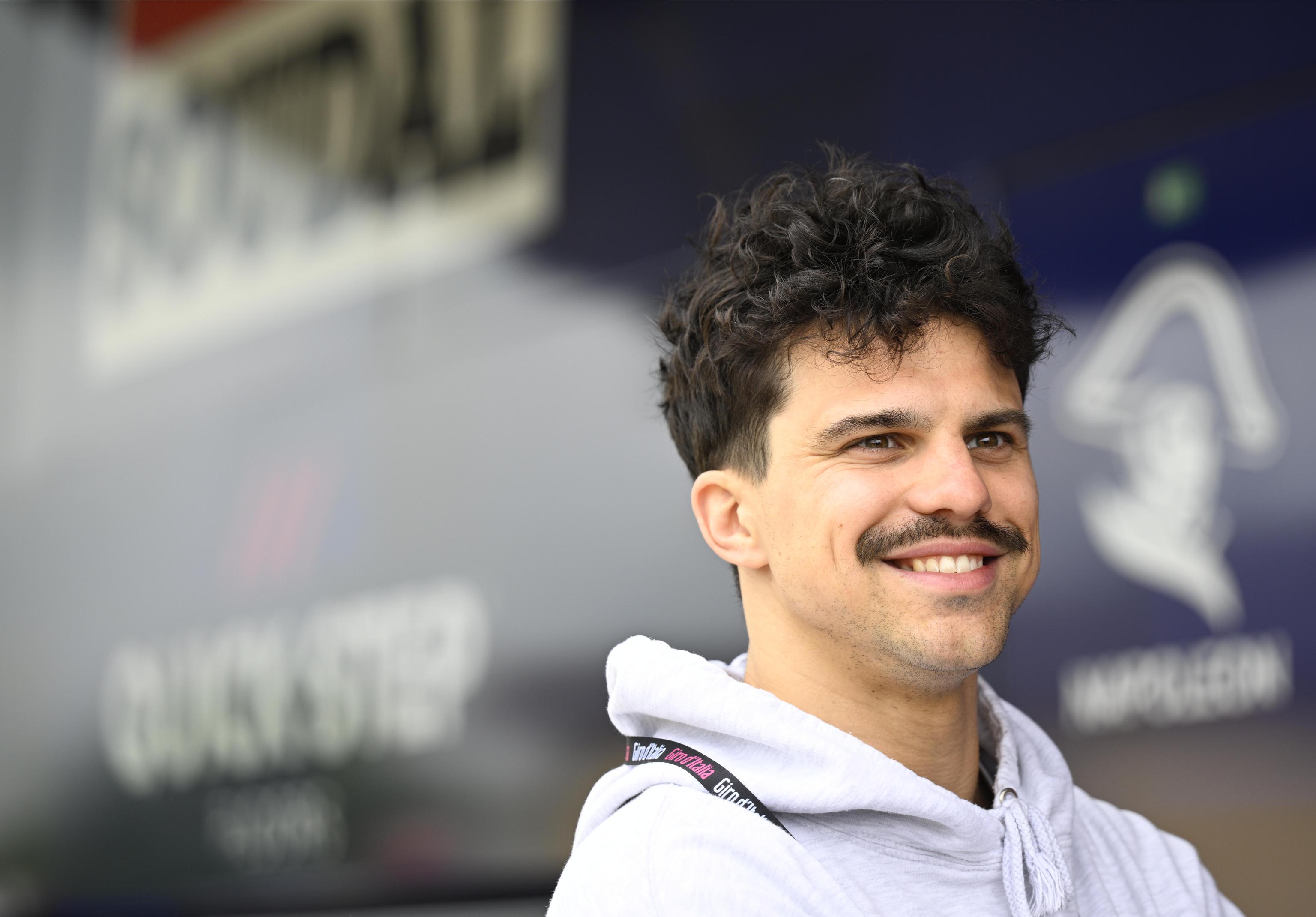 Het merk ‘Average Rob’: van online clown tot grootste internetfenomeen ...