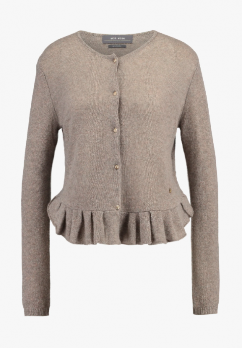 Le cardigan, la pièce old-school qui fait son come-back cet hiver - Gael