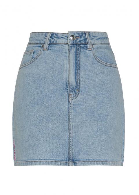 Les 7 tendances denim qui vont cartonner à la belle saison - Gael.be