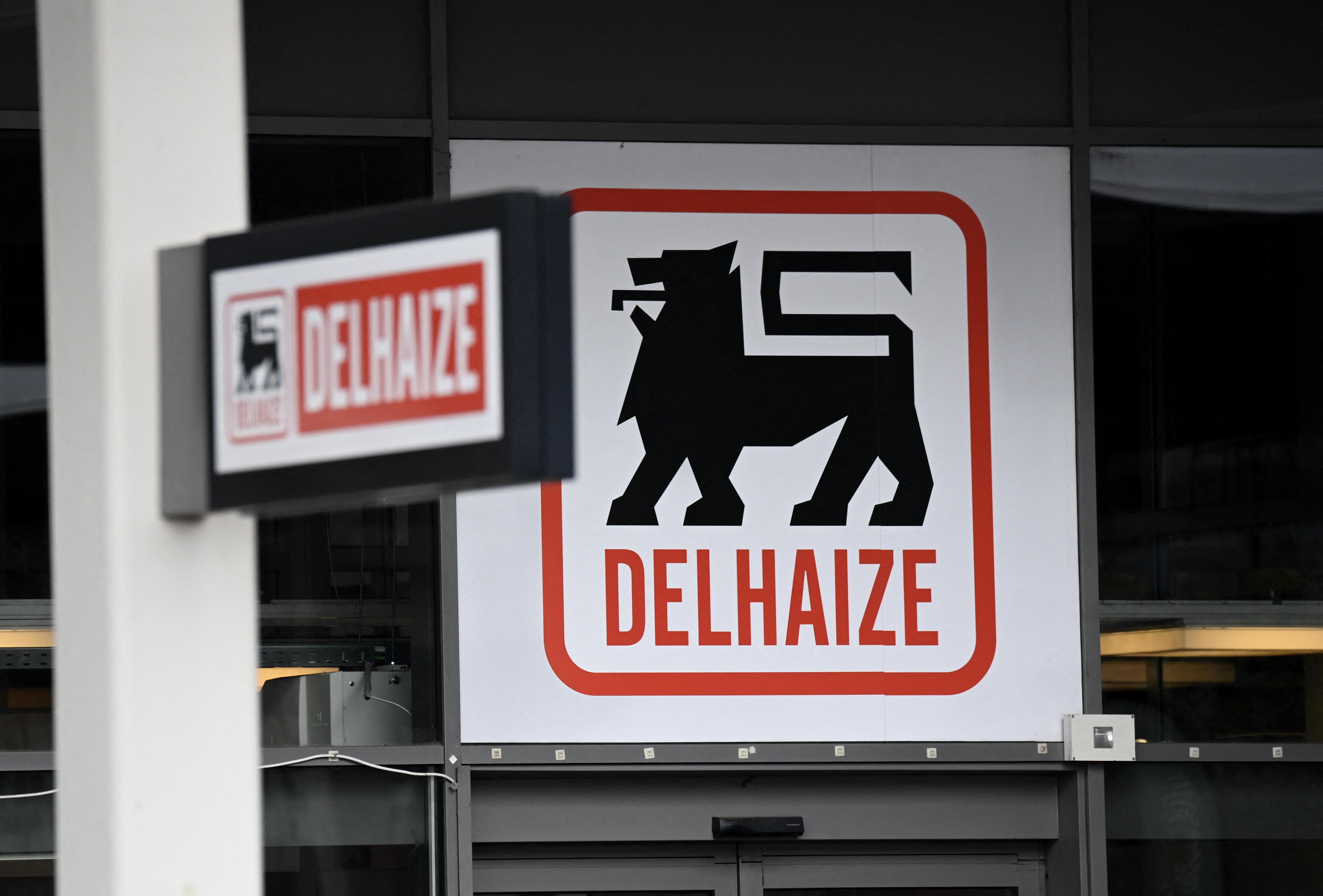Delhaize envoie des huissiers garantir l’accès à une dizaine de ...
