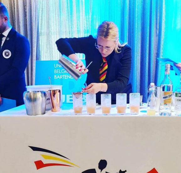 Le meilleur bartender de Belgique est une barmaid, et elle est Liégeoise