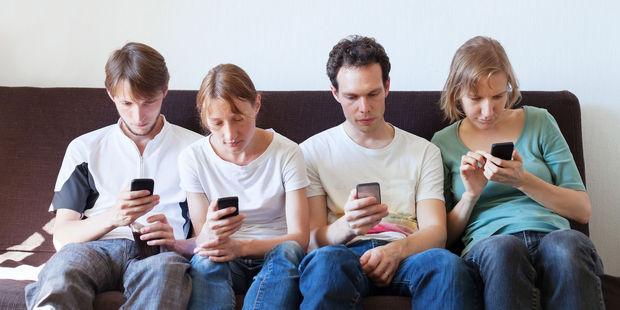 Digibesitas: Vlaamse tieners beter gewapend dan dertigers