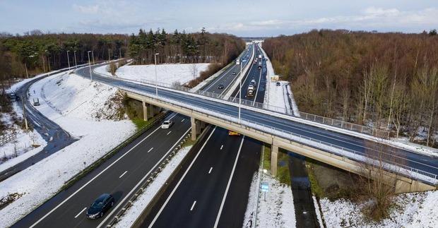 E403 slibt dicht tussen Lichtervelde en Brugge - KW.be