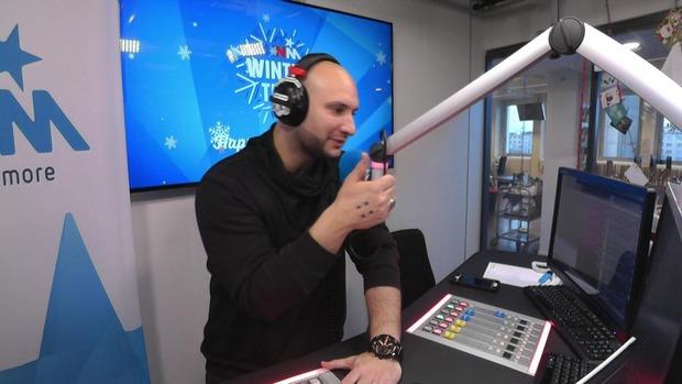VRT verdedigt aanpak Brahim na incident met rapper op MNM - KW.be