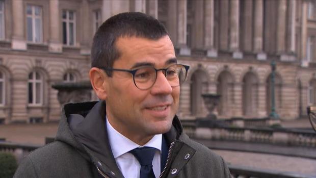 Sander Loones legt eed af als minister van Defensie