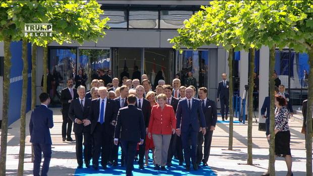 Trump sneert opnieuw naar NAVO-leden