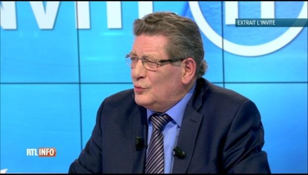 Gérard Deprez n'est pas tendre avec la communication de Theo Francken