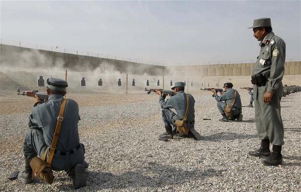 Minstens twaalf doden na taliban-aanval op militaire basis in Afghanistan