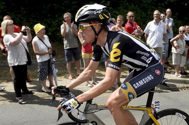 Serge Pauwels schenkt wagen aan zijn vrouw - KW.be Serge Pauwels schenkt wagen aan zijn vrouw - KW.be