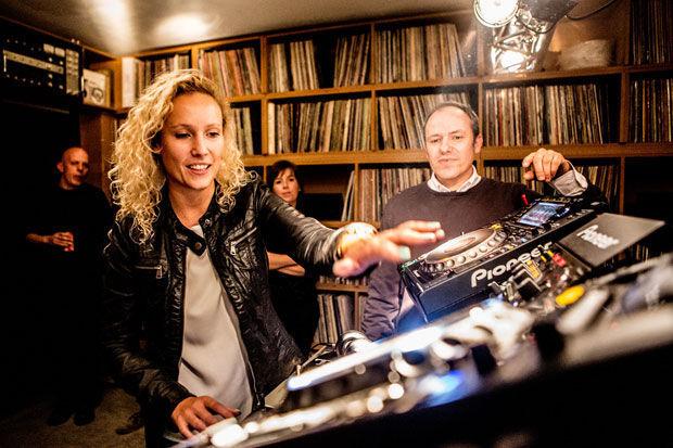 DJ-workshop! Swingen en mixen met KW - KW.be
