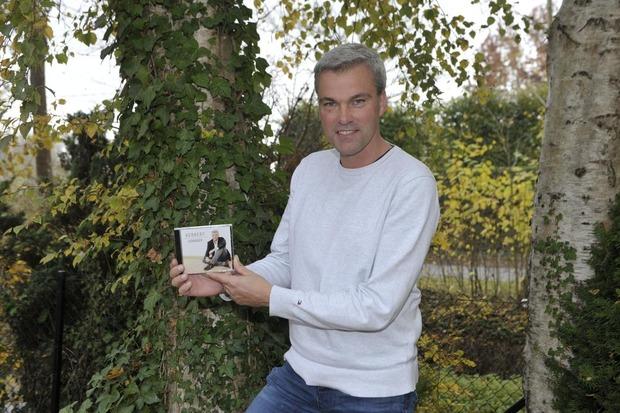 Herbert Verhaeghe kaart taboe aan met nieuwe single 'Laat ons verbonden zijn' - KW.be