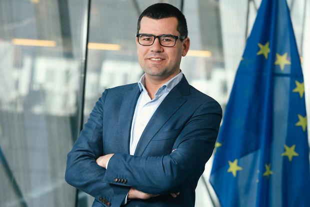 Sander Loones over de Europese toekomst van N-VA: 'Verhofstadt is voor ...