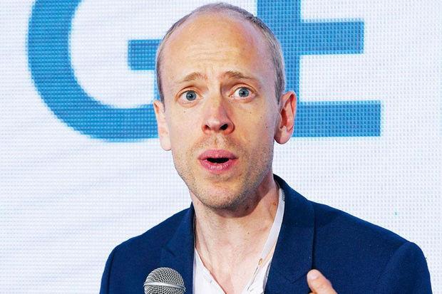 Migratie-expert Alexander Betts: 'Help vluchtelingen in hun herkomstregio'