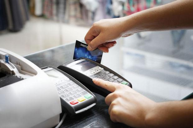 Achats impulsifs : qui succombe le plus