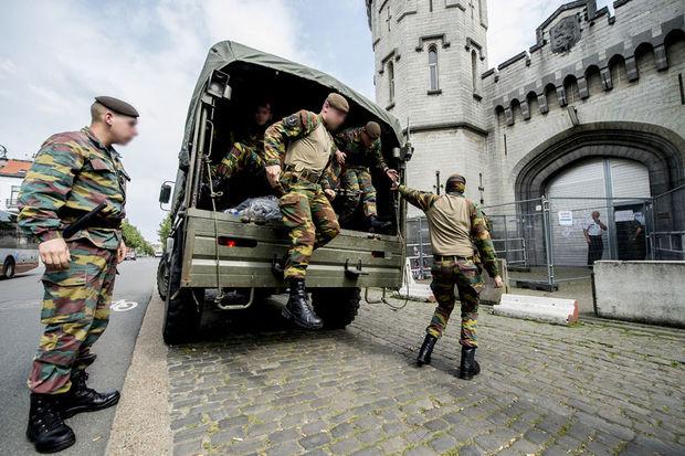 Les militaires dans les prisons jusqu'au 18 mai