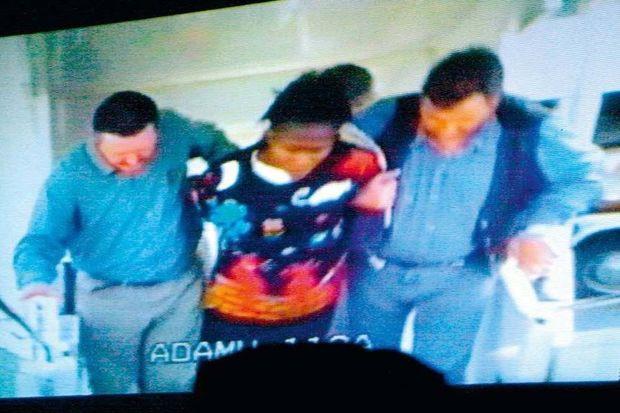 22 septembre 1998 : Semira Adamu, la mort d'une réfugiée