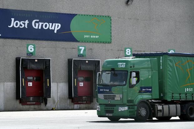 Roland Jost et le secrétaire général de l'entreprise ont pu quitter la ...