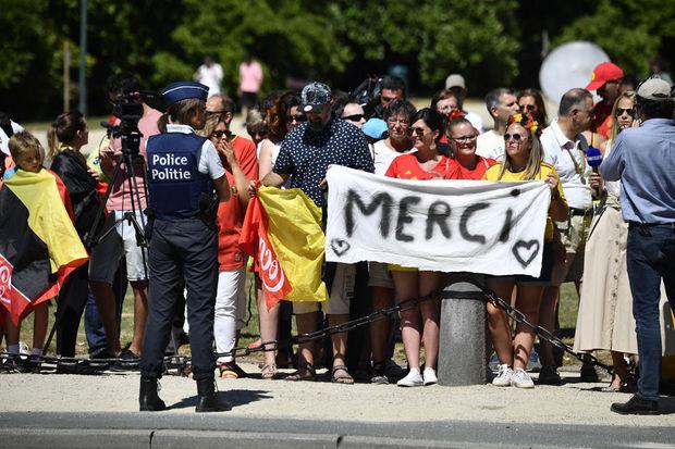 Les fans réunis sur la Grand-Place pour accueillir les Diables Rouges ...