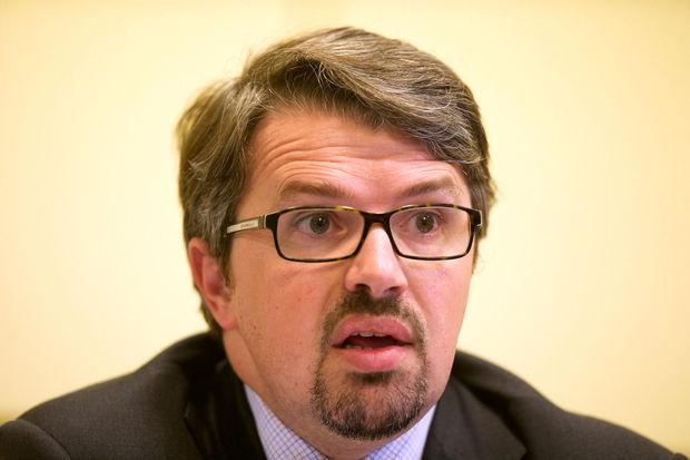 Le procureur fédéral demande aux communautés de mieux suivre les ...