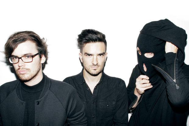 'Wakening': Beluister de nieuwe track van VUURWERK