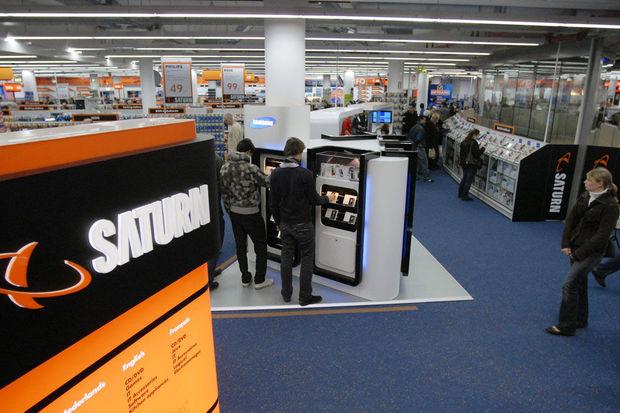 Saturn opent winkel zonder kassa's
