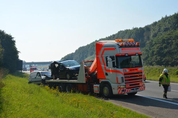 Kop-staartaanrijding zorgt voor ellenlange file in Zonnebeke - KW.be