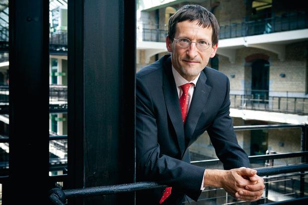 HET BELEID GEWIKT EN GEWOGEN