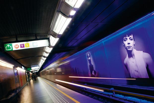VEERTIG JAAR BRUSSELSE METRO - Trends Kanaal Z
