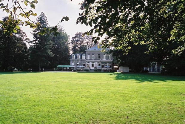 Waregem sluit park Casier en Karmelbos uit voorzorg voor mogelijke storm - KW.be