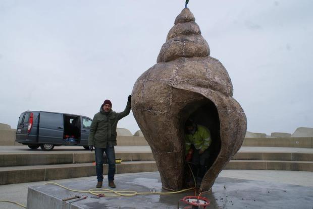 Wullok van 4,6 meter siert westelijke strekdam in Oostende - KW.be