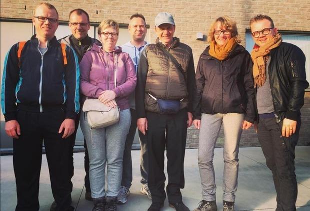 Familie uit Poperinge wandelt samen Dodentocht voor 4 goede doelen - KW.be