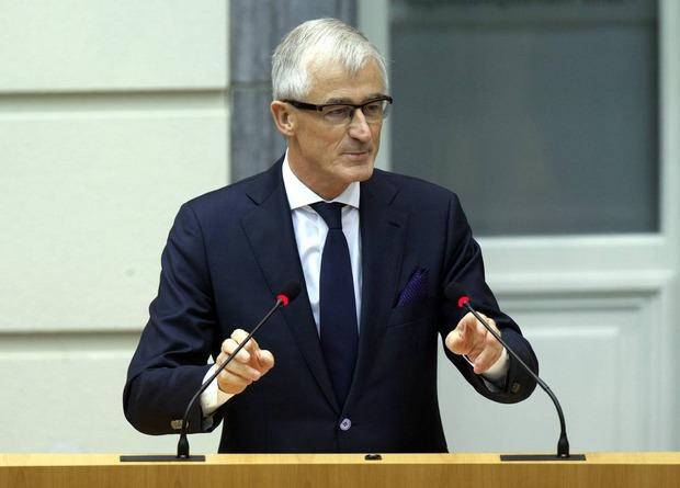 Geert Bourgeois: "Besparingen creëren perspectief op groei" - KW.be