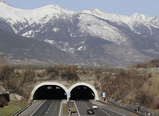 Enquête sur l'accident de Sierre : les familles informées en priorité