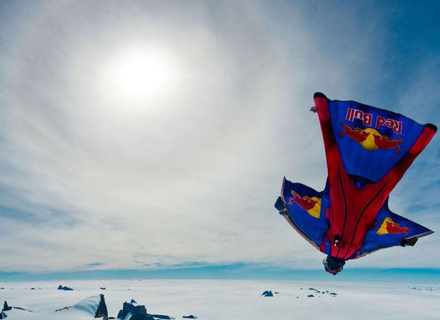 Le wingsuit racing, un sport planant...