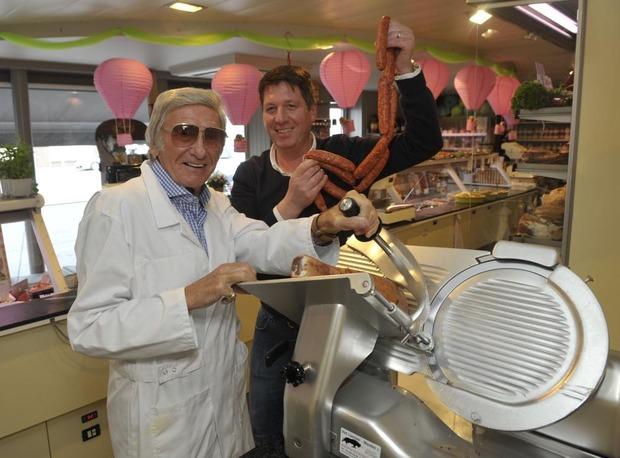 Ingelmunsterse slager Johan Stols ontmoet zanger Johan Stollz - KW.be