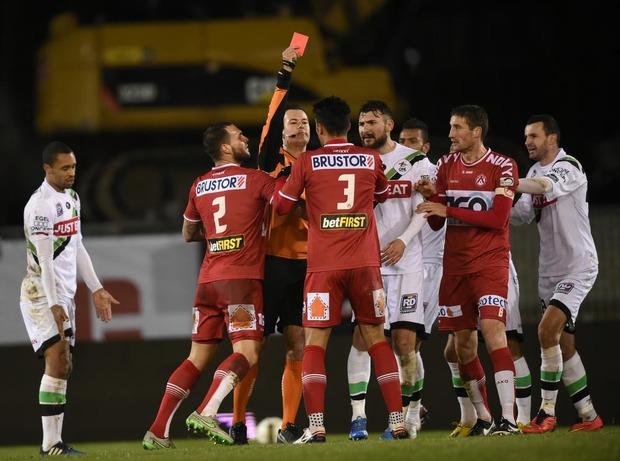 KV Kortrijk berust in drie speeldagen schorsing voor Fabien Boyer - KW.be