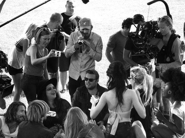 Exclusieve blik achter de schermen bij James Franco voor 7 for All Mankind