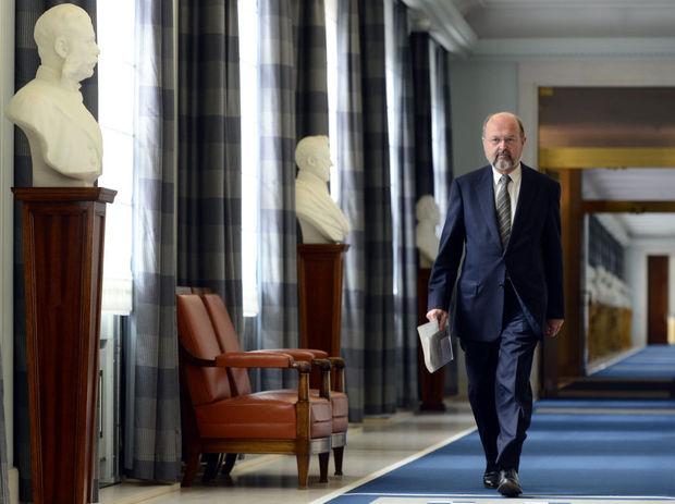 Kris Peeters critique le gouverneur de la BNB Luc Coene - Trends-Tendances