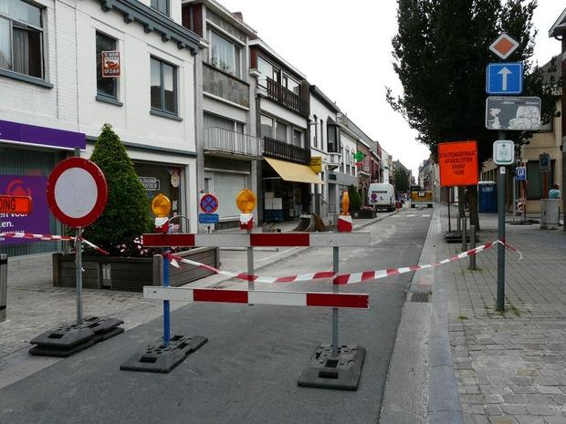 Omleiding en gewijzigde rijrichting tijdens werken in centrum Gistel ...