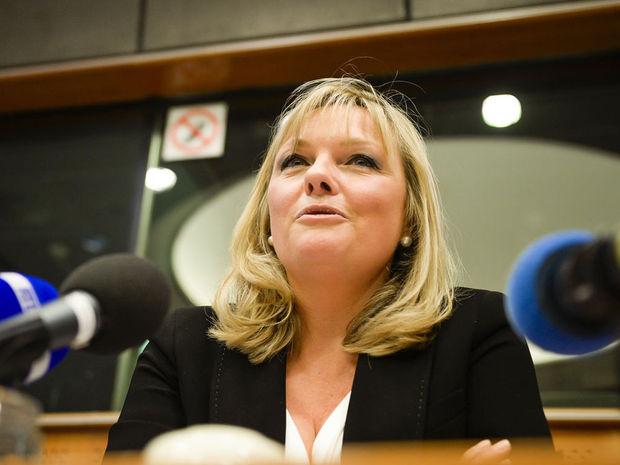 Anne Delvaux quitte Liège et le cdH