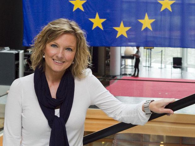 Anne Delvaux éjectée d'une particratie belge, dopée au celebrity marketing