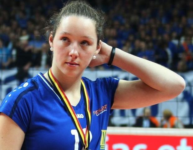 Laure Flament en Manon Stragier halen selectie Yellow Tigers - KW.be