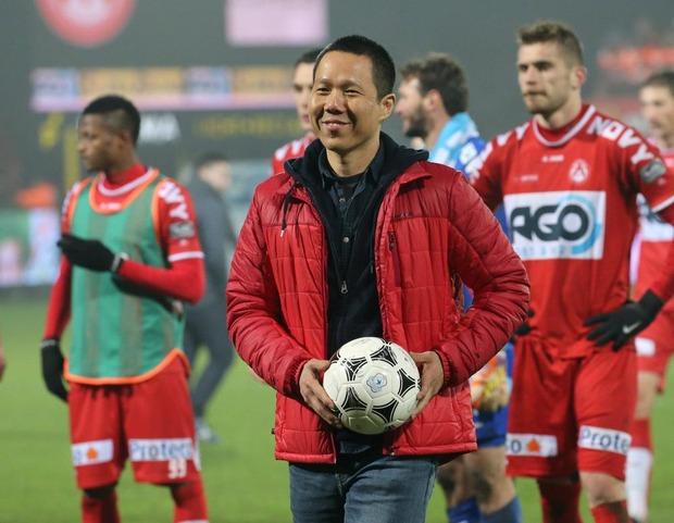 CEO Ken Choo van KV Kortrijk sust fans in mededeling - KW.be