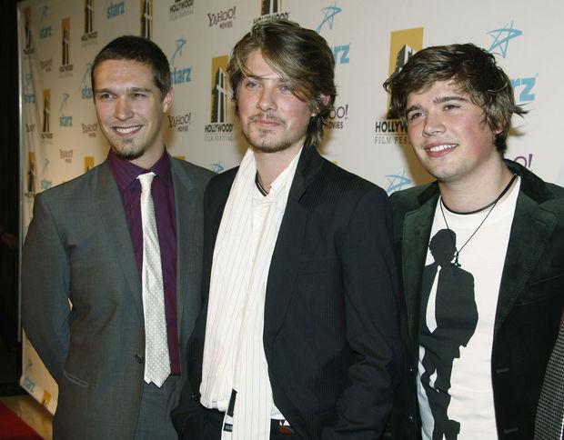 Les Hanson lancent leur bière MMMhop